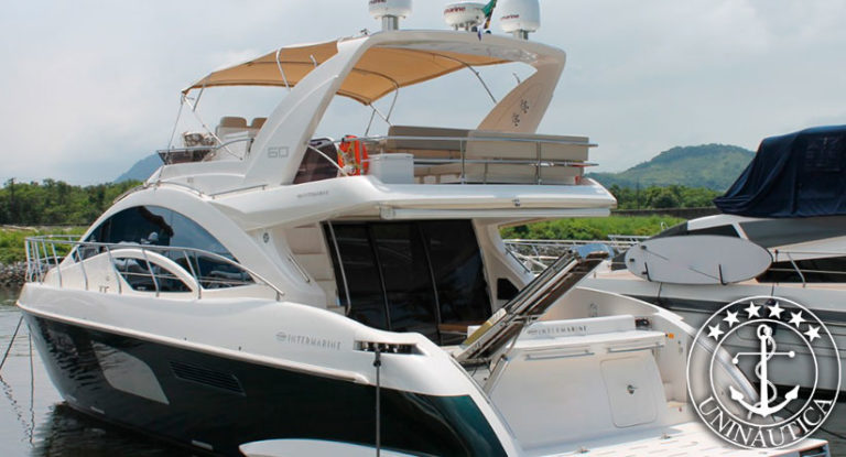 Intermarine 60 ano 2012 - Lancha a Venda - Unináutica