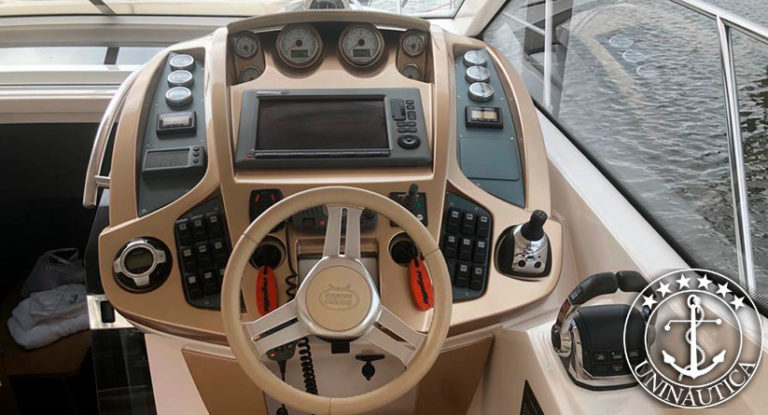 Sessa C40 ano 2012 - Lancha a Venda - Unináutica