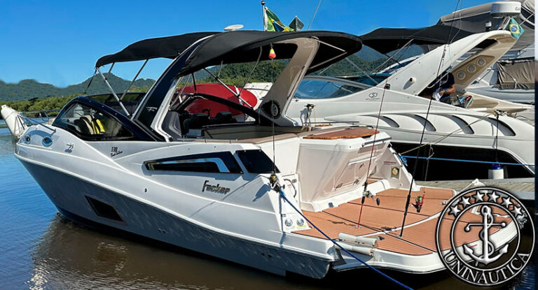 Focker 330 Black Edition ano 2020 - Lancha a Venda - Unináutica